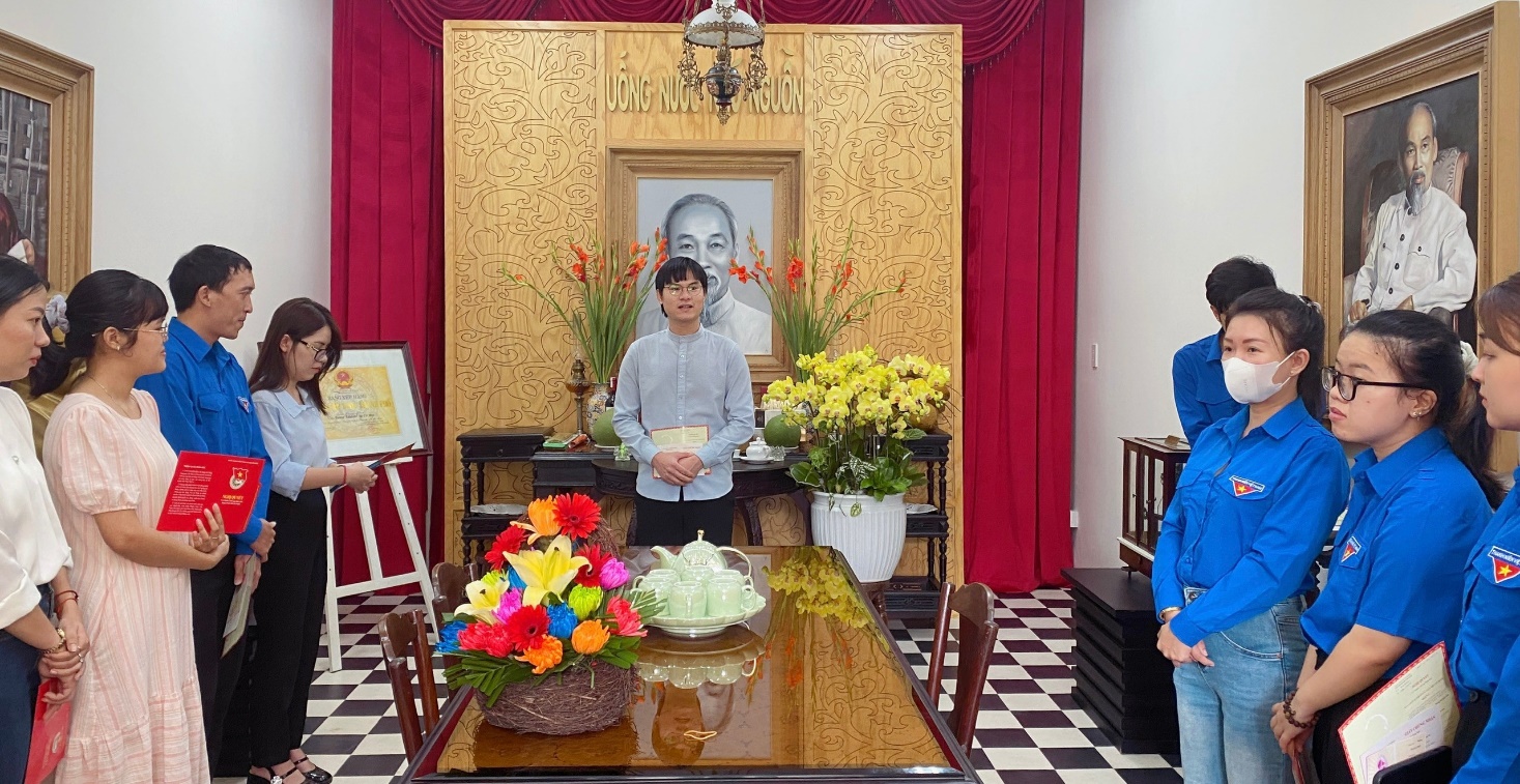 CHI ĐOÀN VIỆN PASTEUR THÀNH PHỐ HỒ CHÍ MINH TỔ CHỨC TƯỞNG NIỆM CHỦ TỊCH HỒ CHÍ MINH VÀ LỄ KẾT ...